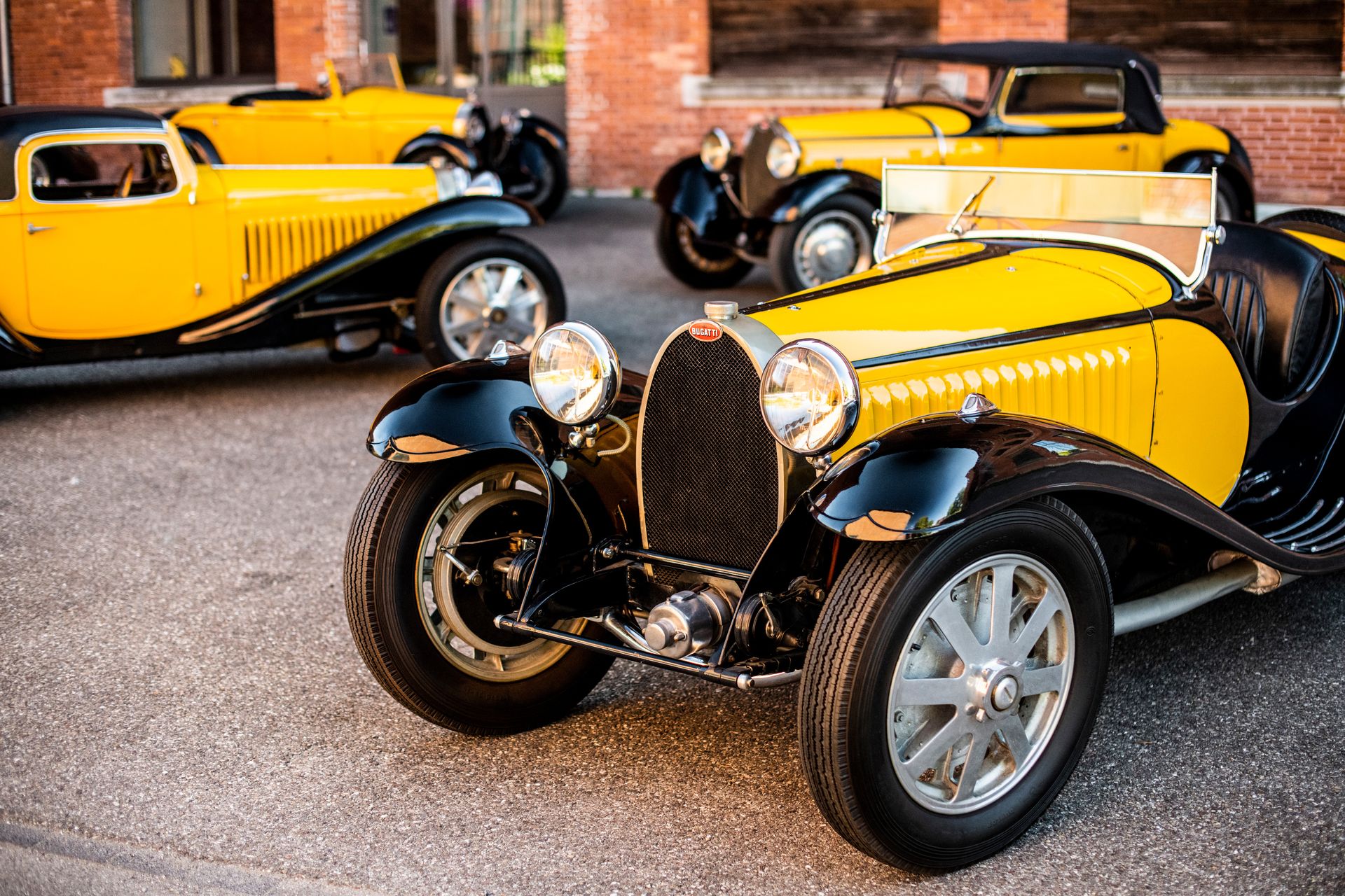 Black and yellow: a timeless combination – Bugatti Newsroom
