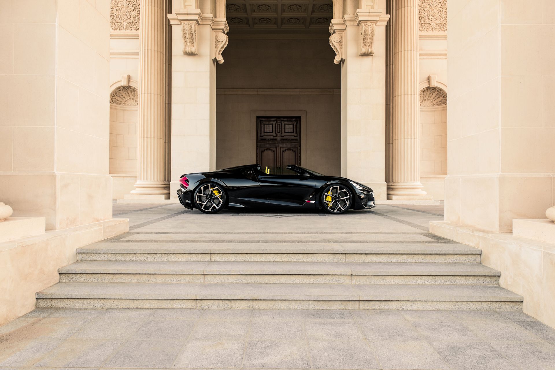 The W16 Mistral heads to Riyadh during Middle East tour – Bugatti Newsroom