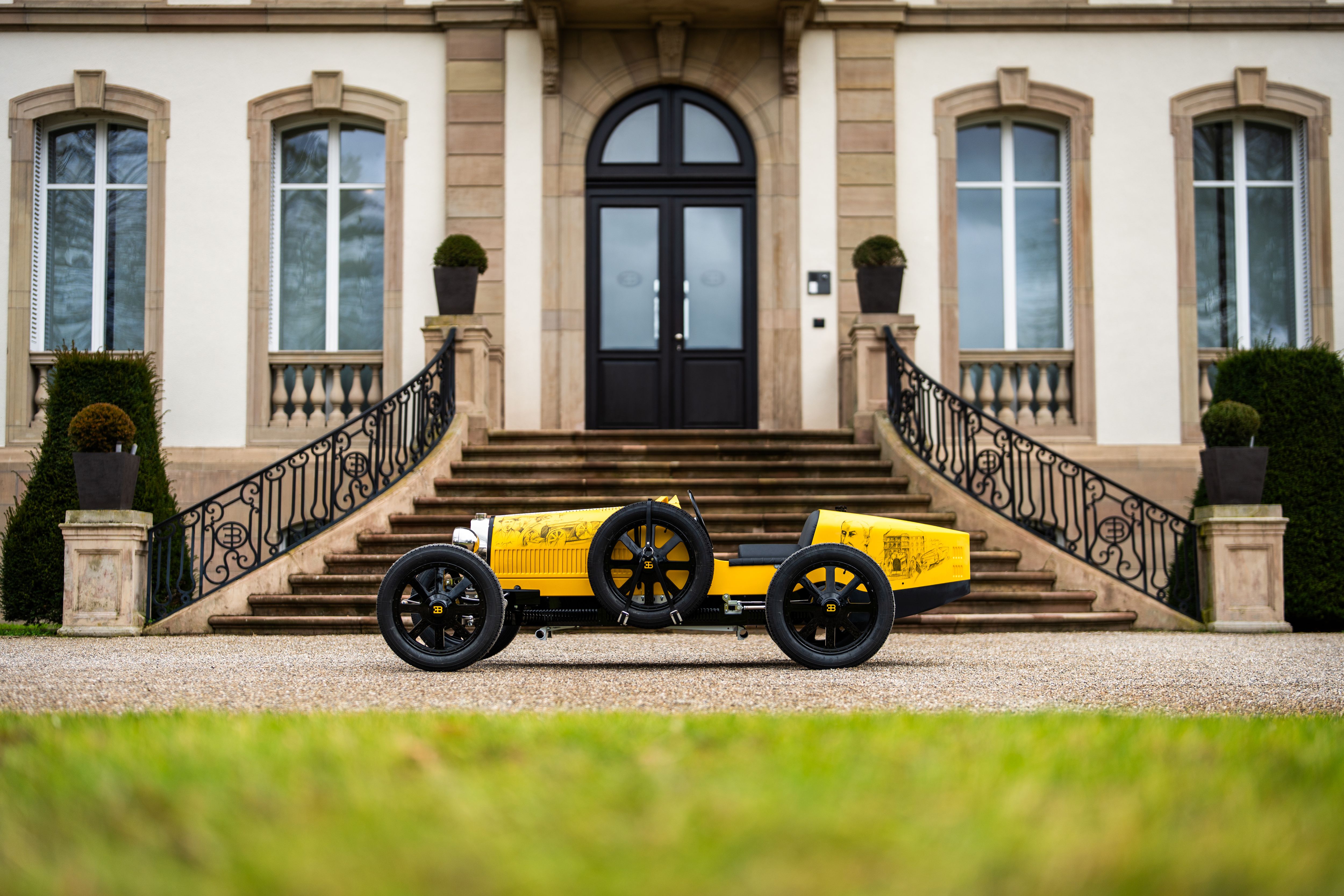 Celebrating an icon: Hedley Studios collaborates with Bugatti to create ...